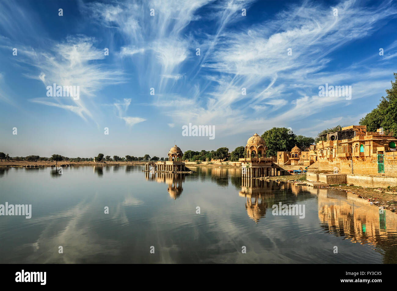 Indian landmark Gadi Sagar in Rajasthan Stock Photo - Alamy