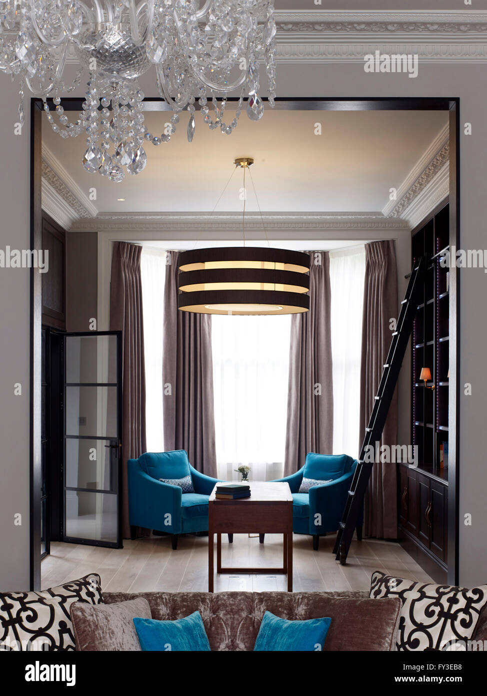 London posh house interior hi-res stock photography and images - Alamy