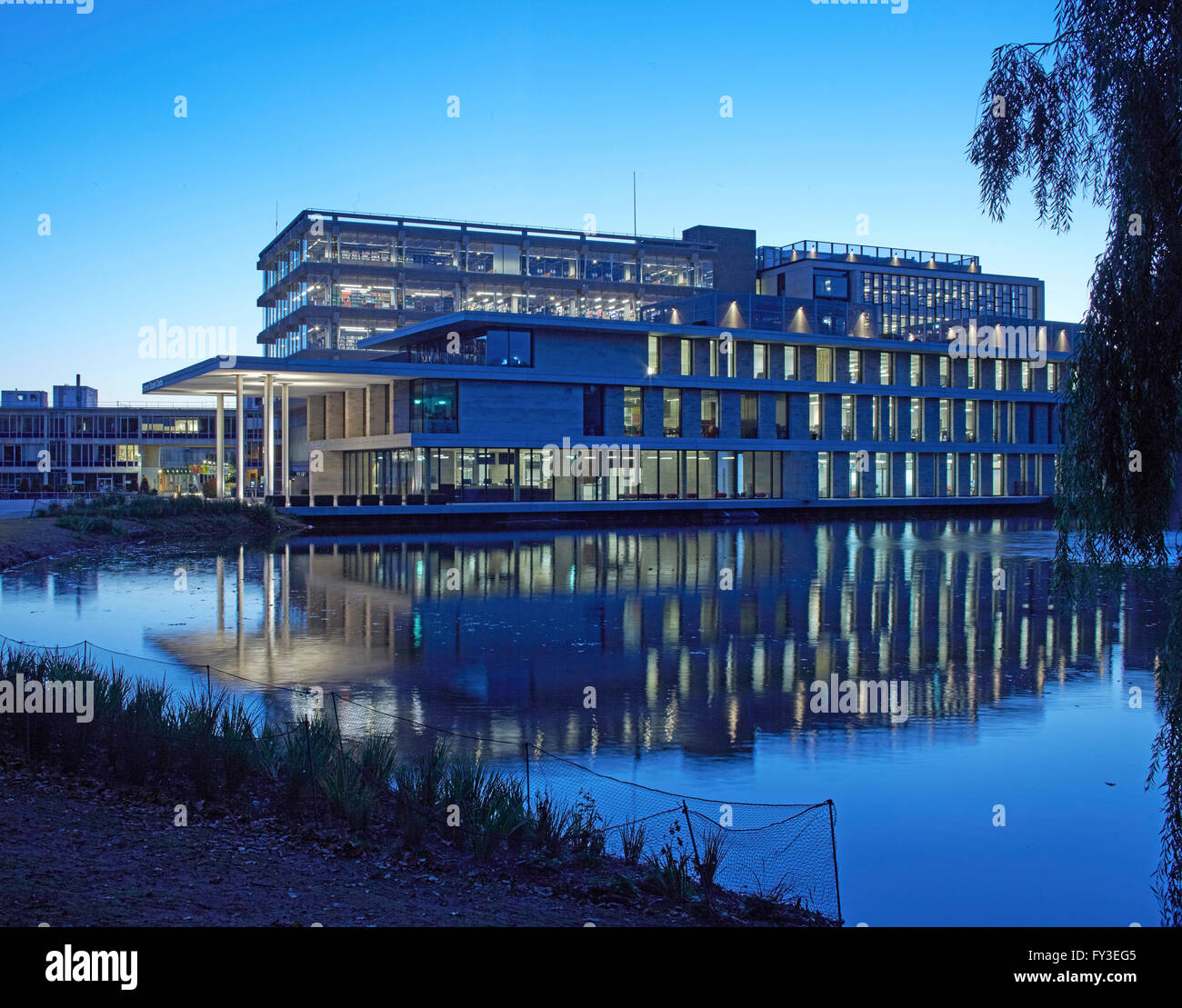 Albert Sloman Library and Silberrad Student Centre overall view at dusk ...