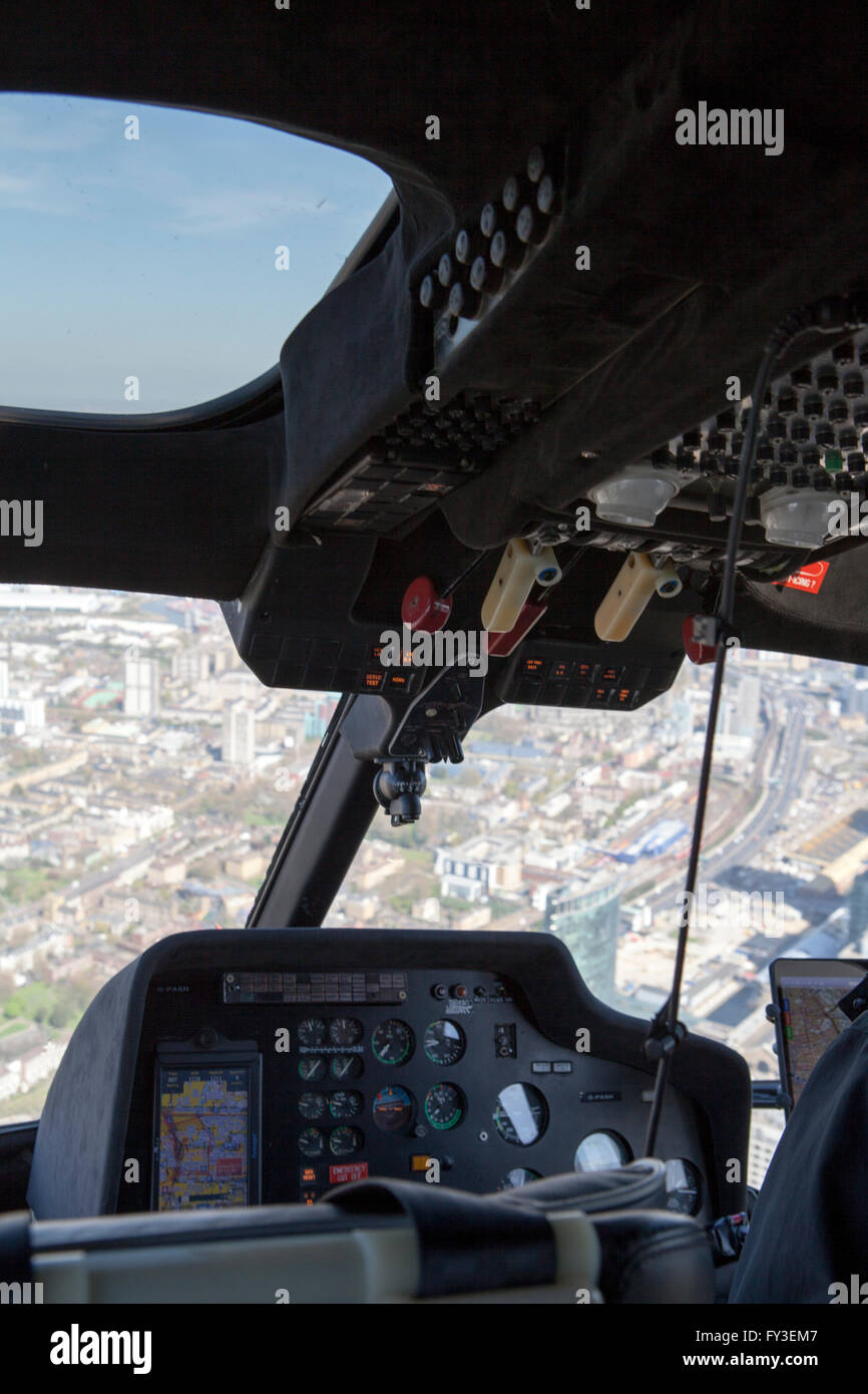 Cockpit door hi-res stock photography and images - Alamy