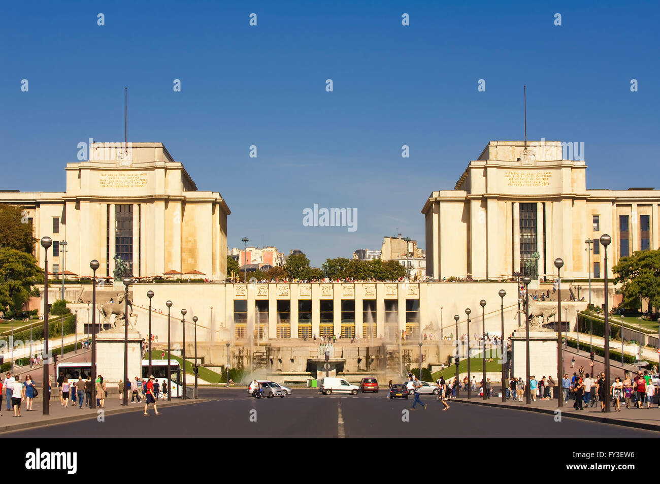 Paris de chaillot hi-res stock photography and images - Alamy