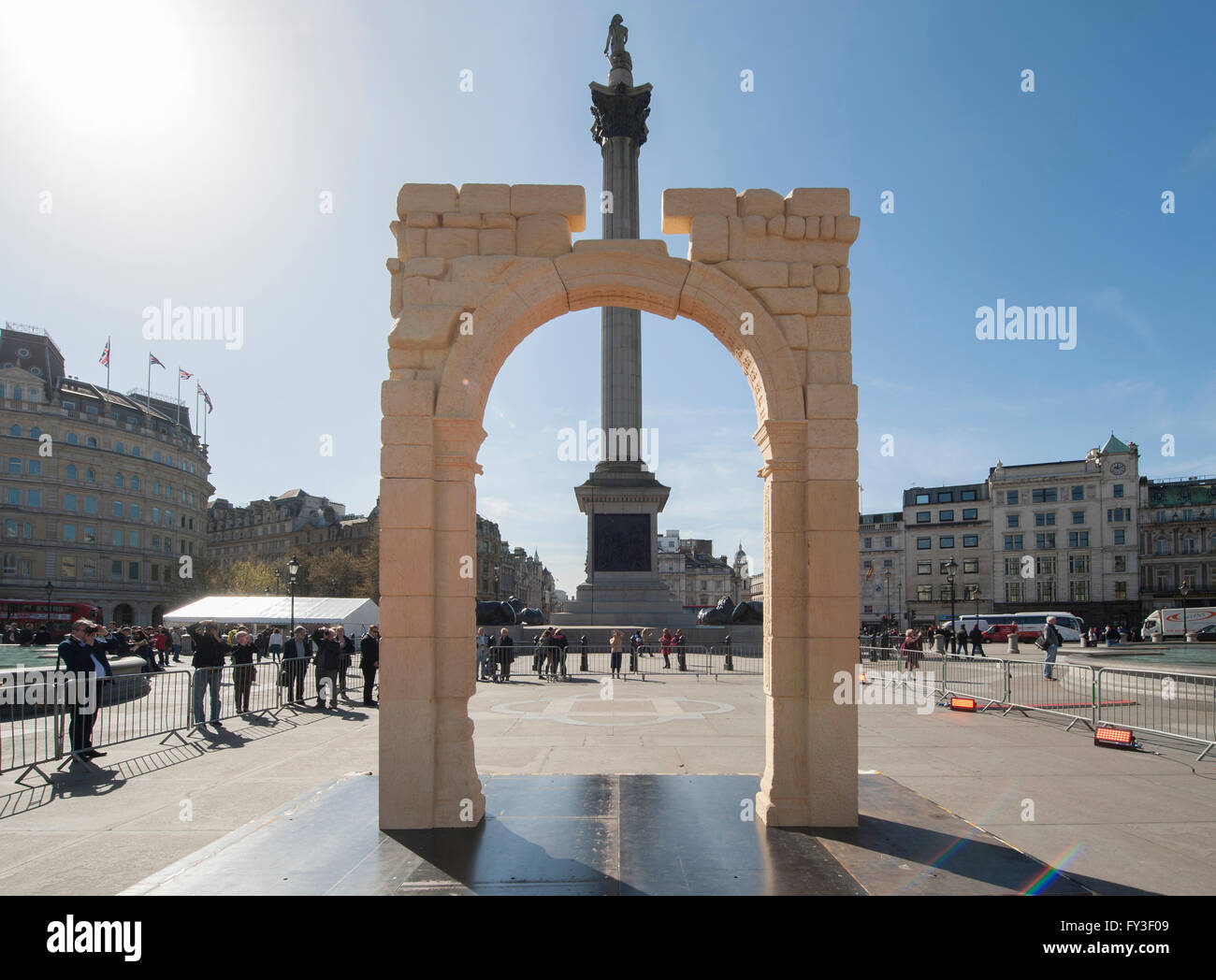 A replica of the Syrian Palmyra Arch destroyed by ISIS is erected in ...