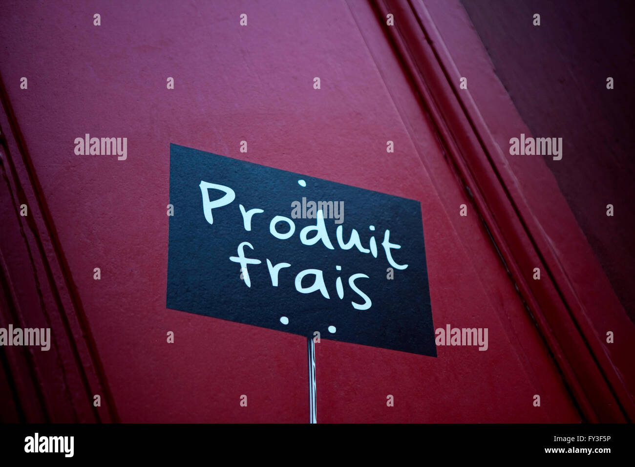 Sign of fresh food on the door of a French grocery Stock Photo - Alamy