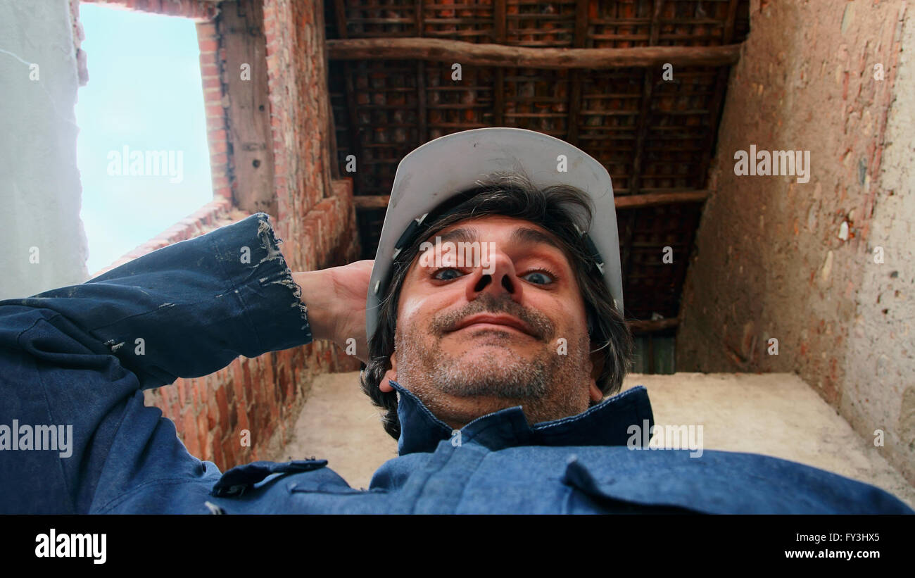 Smiling construction worker hi-res stock photography and images - Alamy