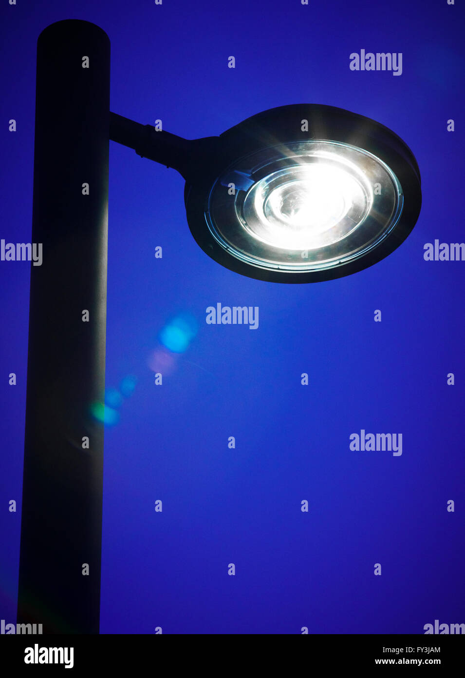Night vertical hi-res stock photography and images - Alamy