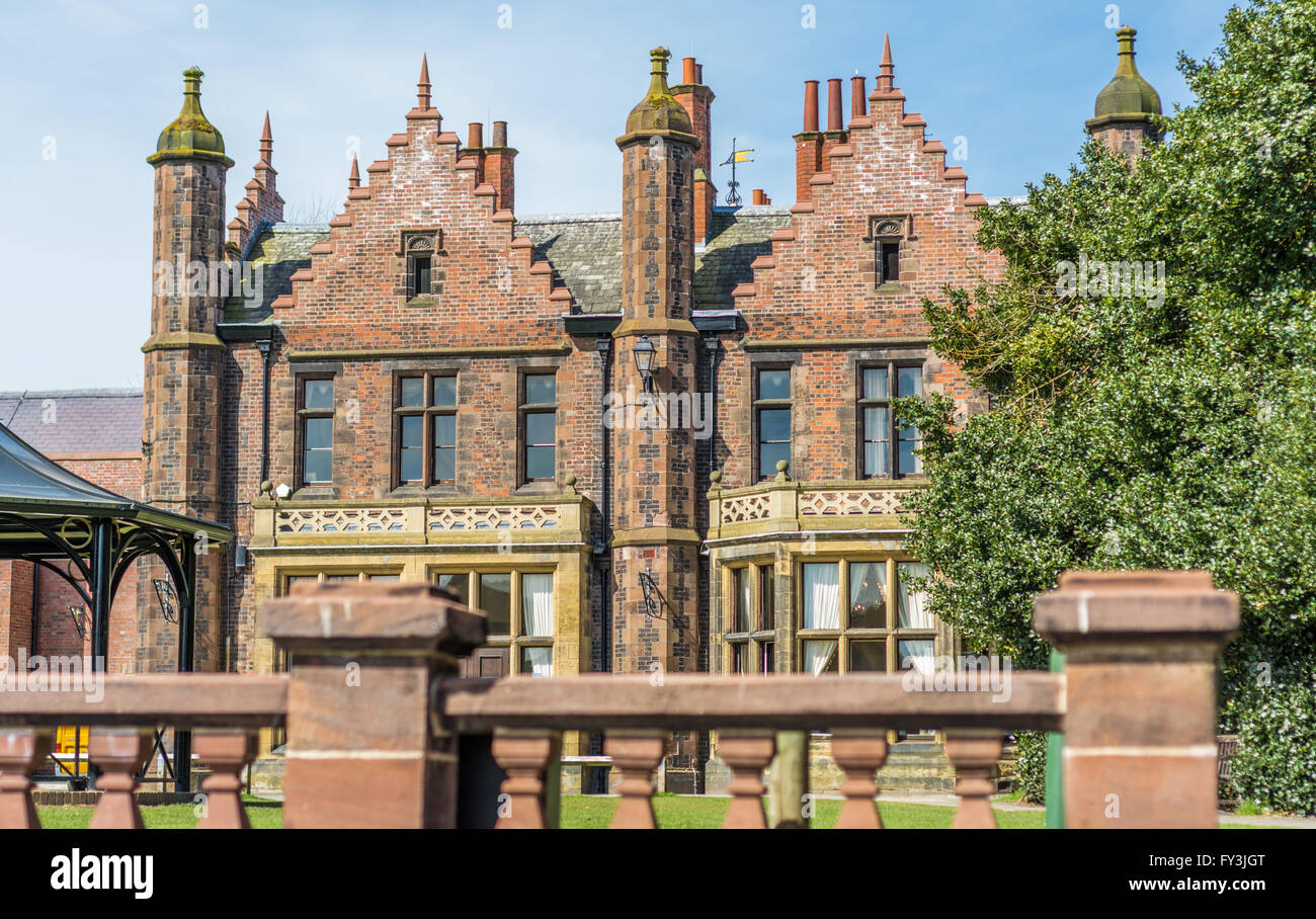 A view of Walton Hall, Warrington Stock Photo - Alamy