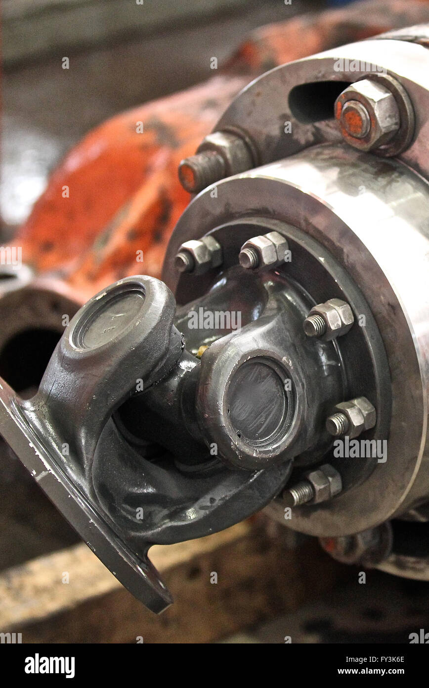 Gear and shaft assembly hi-res stock photography and images - Alamy