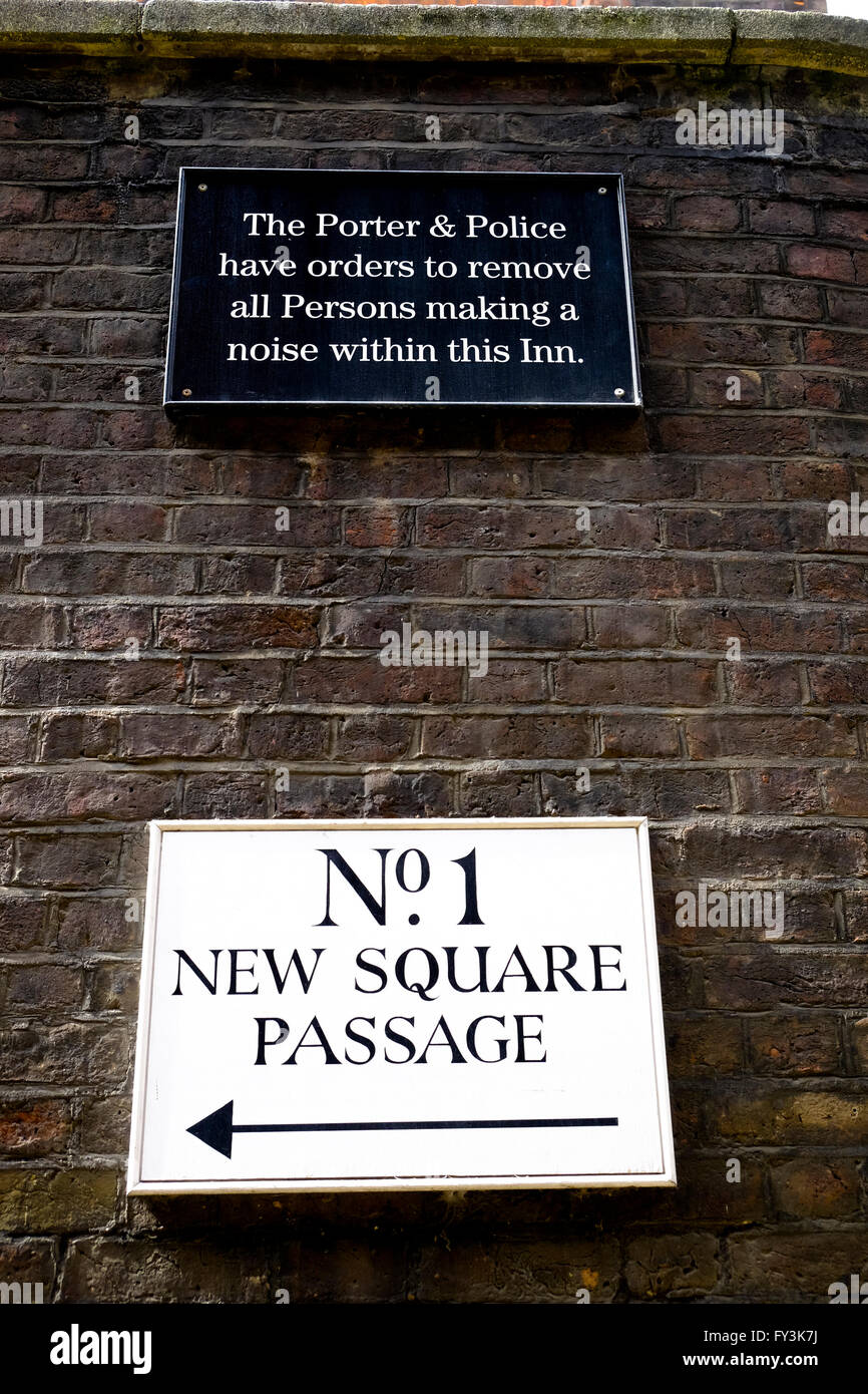 Old Fashioned Sign Stock Photo - Alamy