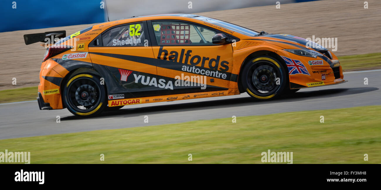 Gordon Shedden Dunlop MSA British Touring Car Championship, Donington ...