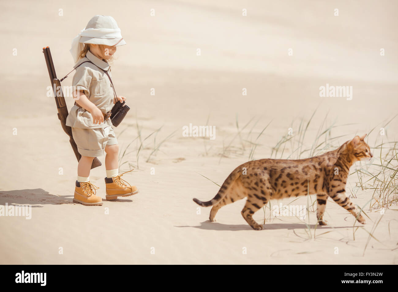 Predator movie poster hi-res stock photography and images - Alamy