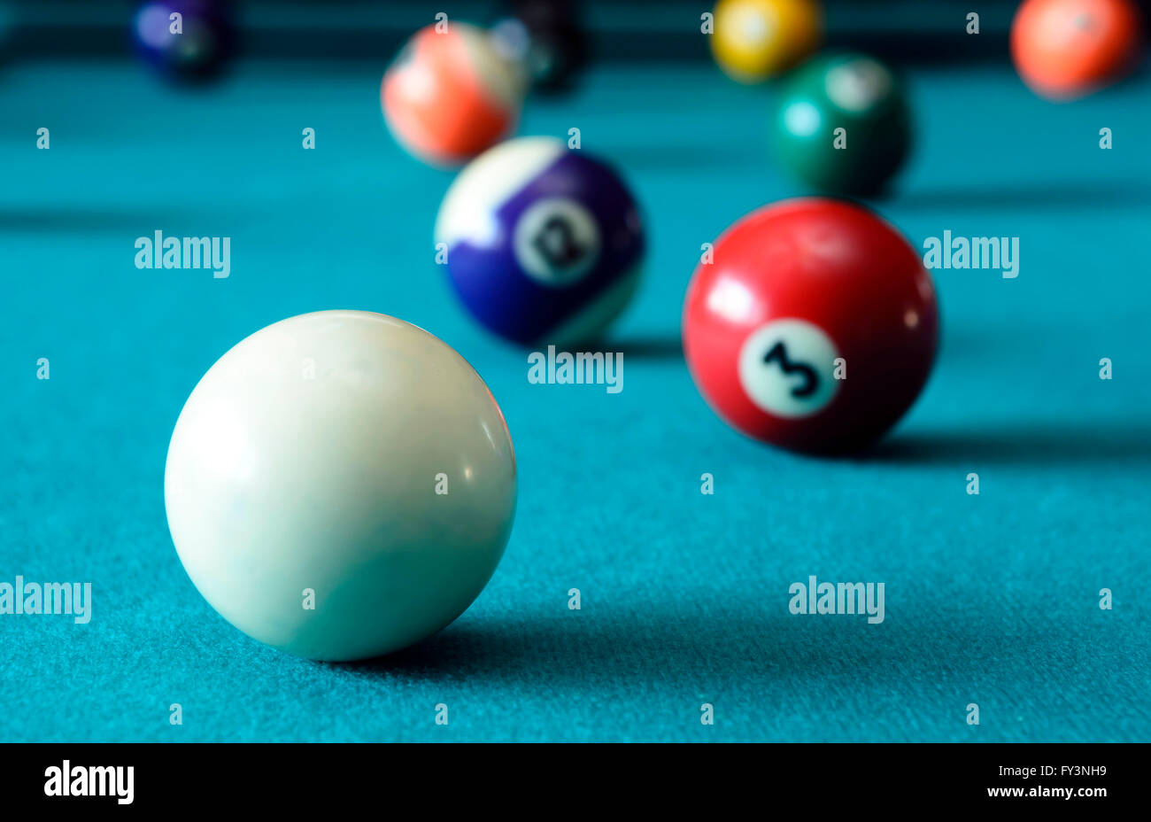 Balls on pool table Stock Photo - Alamy