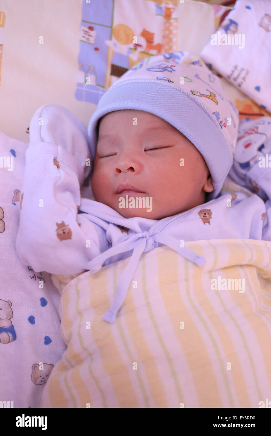 Asian baby newborn sleeping age sleep hi-res stock photography and images - Alamy