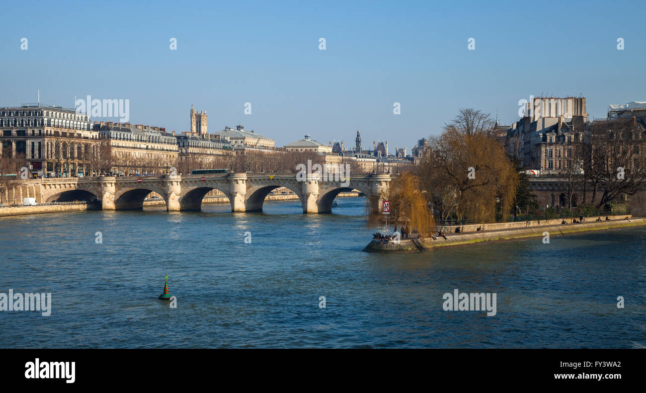 Ile de france holidays hi-res stock photography and images - Alamy