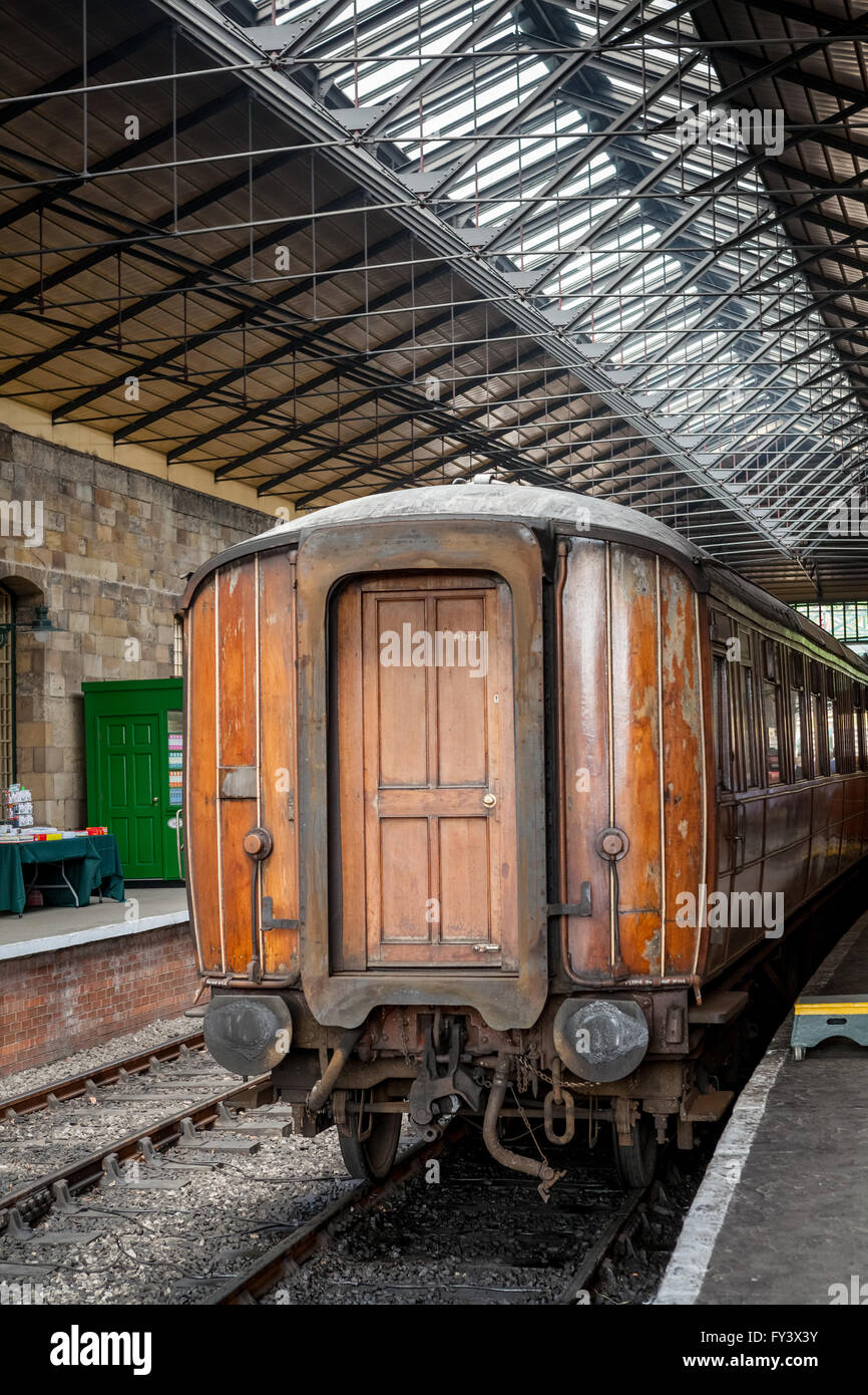 Lner carriage hi-res stock photography and images - Alamy