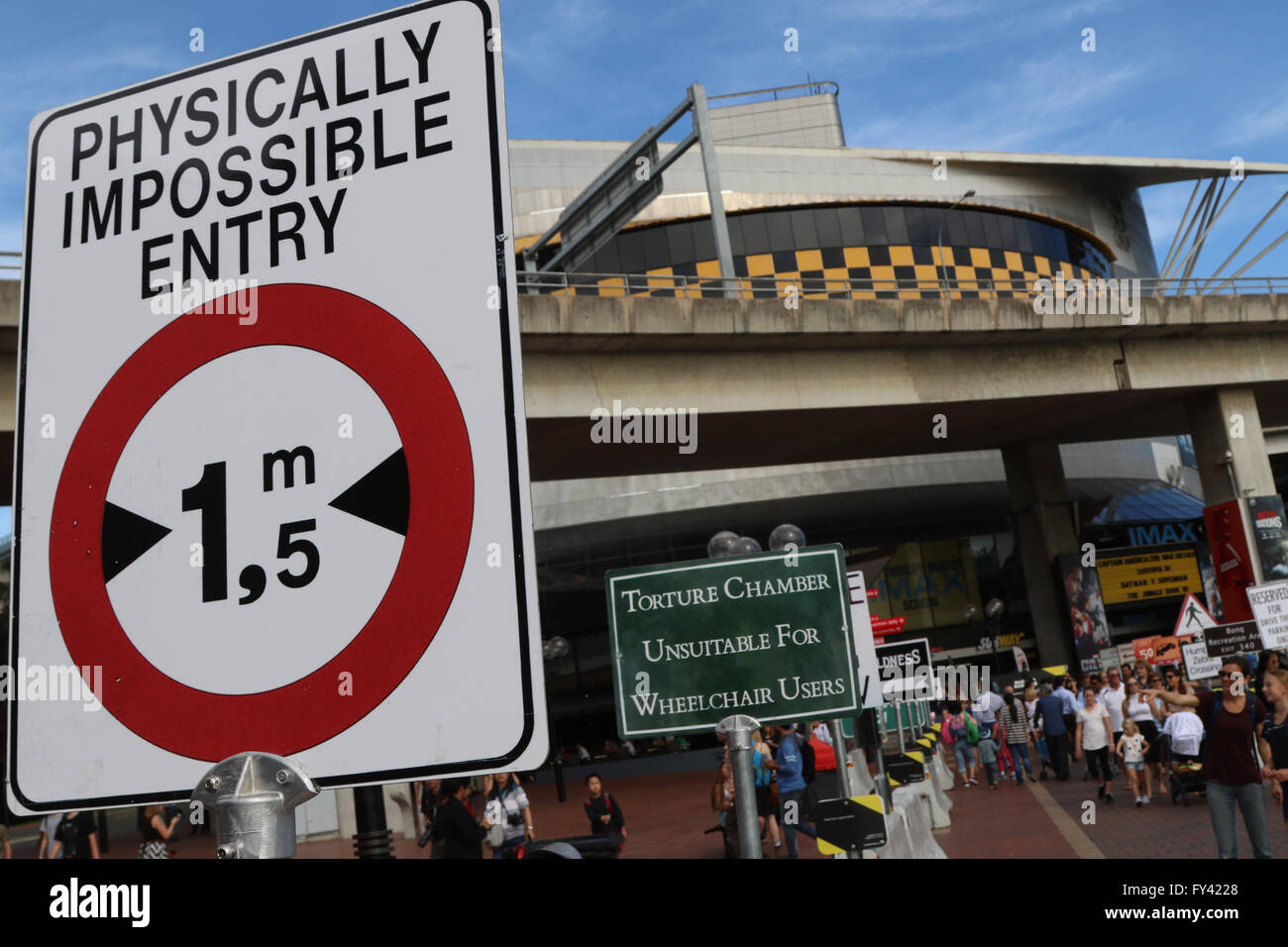 Darling Harbour Signs High Resolution Stock Photography and Images - Alamy