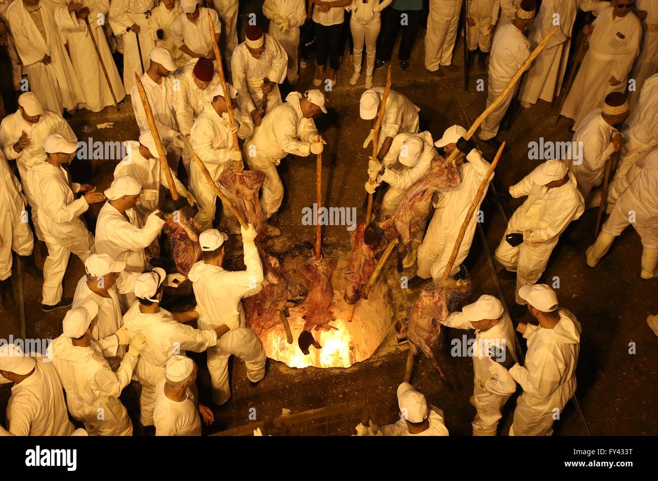 Passover on gerizim hi-res stock photography and images - Alamy