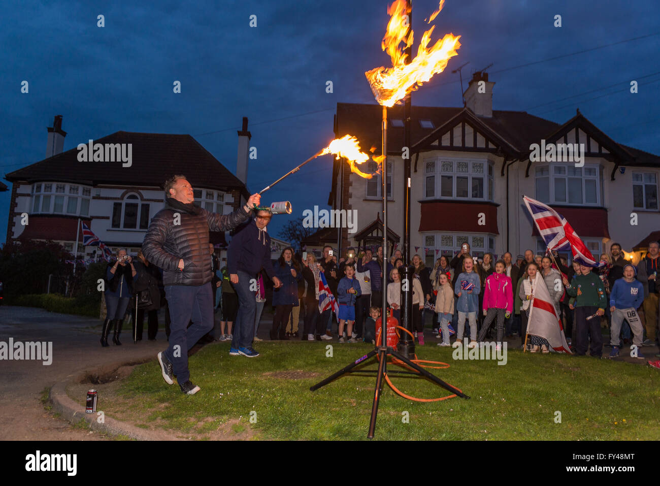 Leigh-on-Sea, UK, 21st April 2016. Hamboro Street residents lighting an ...