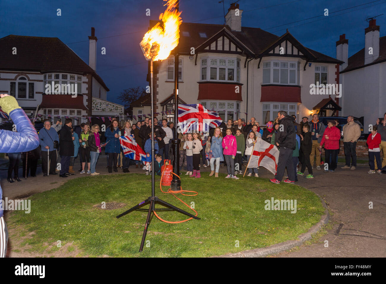 Leigh-on-Sea, UK, 21st April 2016. Hamboro Street residents lighting an ...