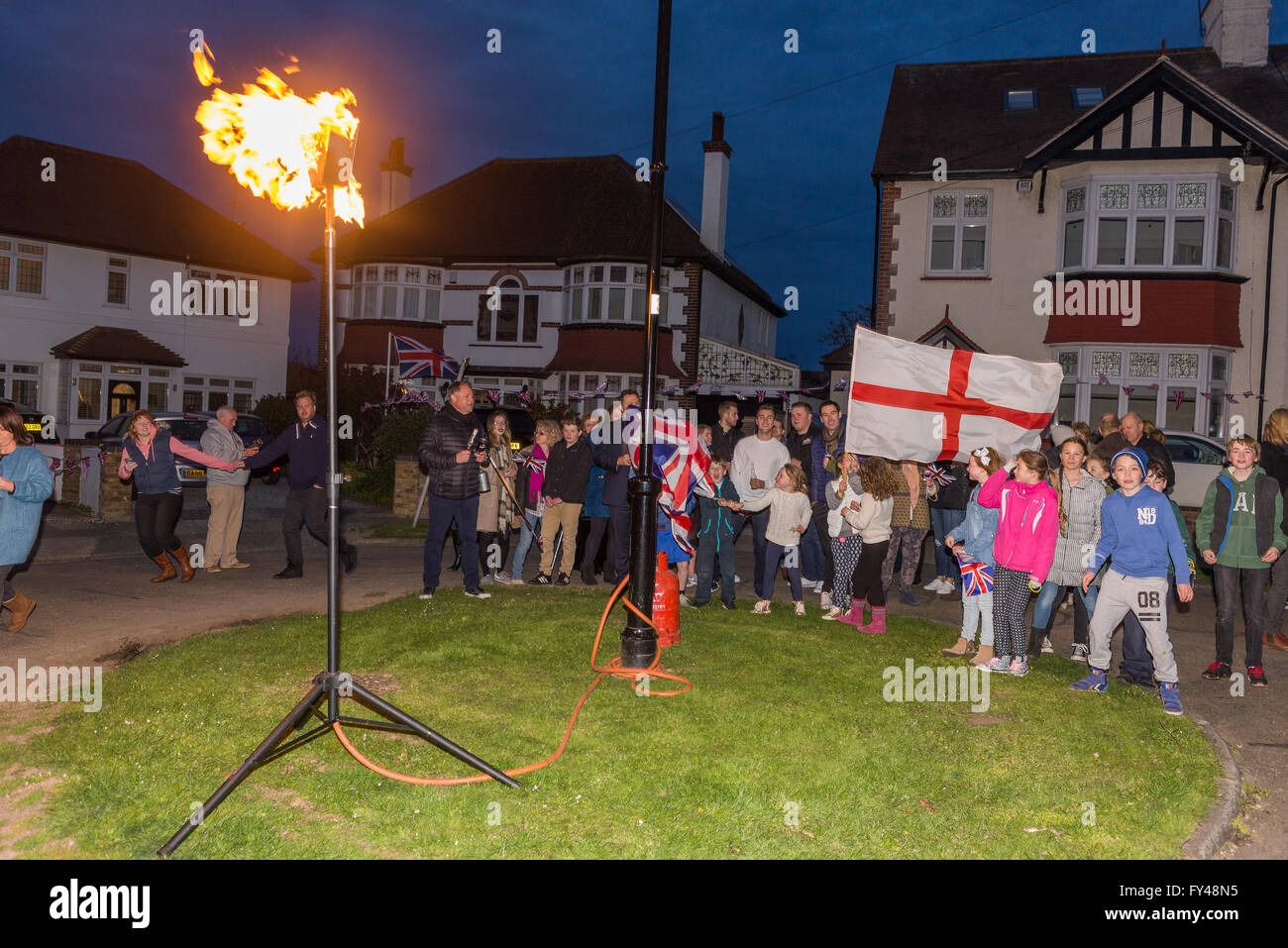 Leigh-on-Sea, UK, 21st April 2016. Hamboro Street residents lighting an ...