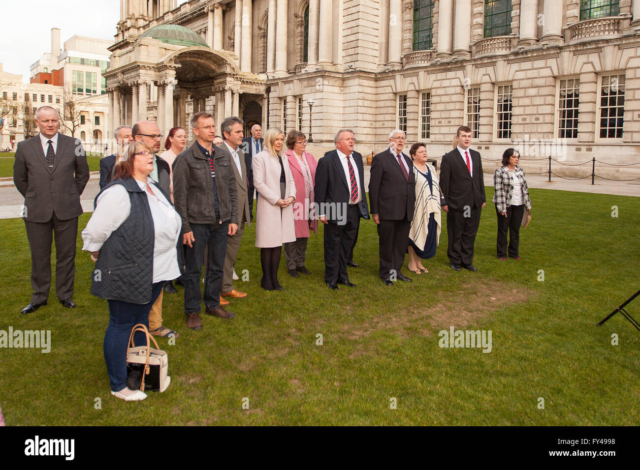 Queen elizabeth ii belfast city hall hi-res stock photography and ...