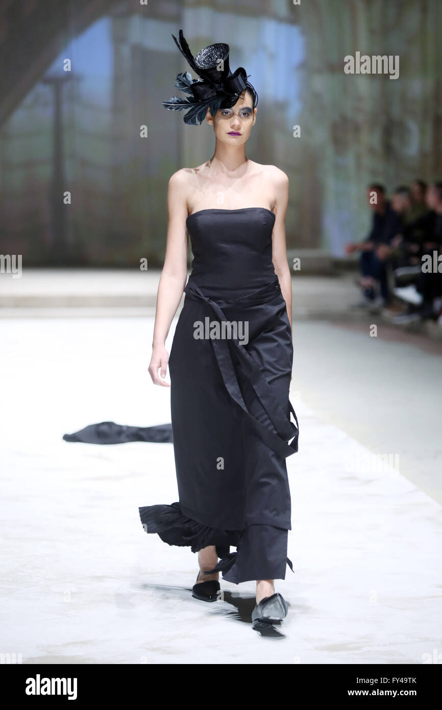 Dvori lady female dress hi-res stock photography and images - Alamy