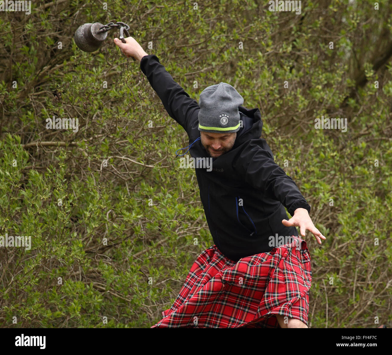 Throwing the sledge hammer hi-res stock photography and images - Alamy