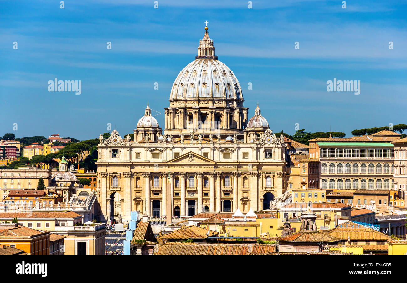 Old st peters basilica hi-res stock photography and images - Alamy