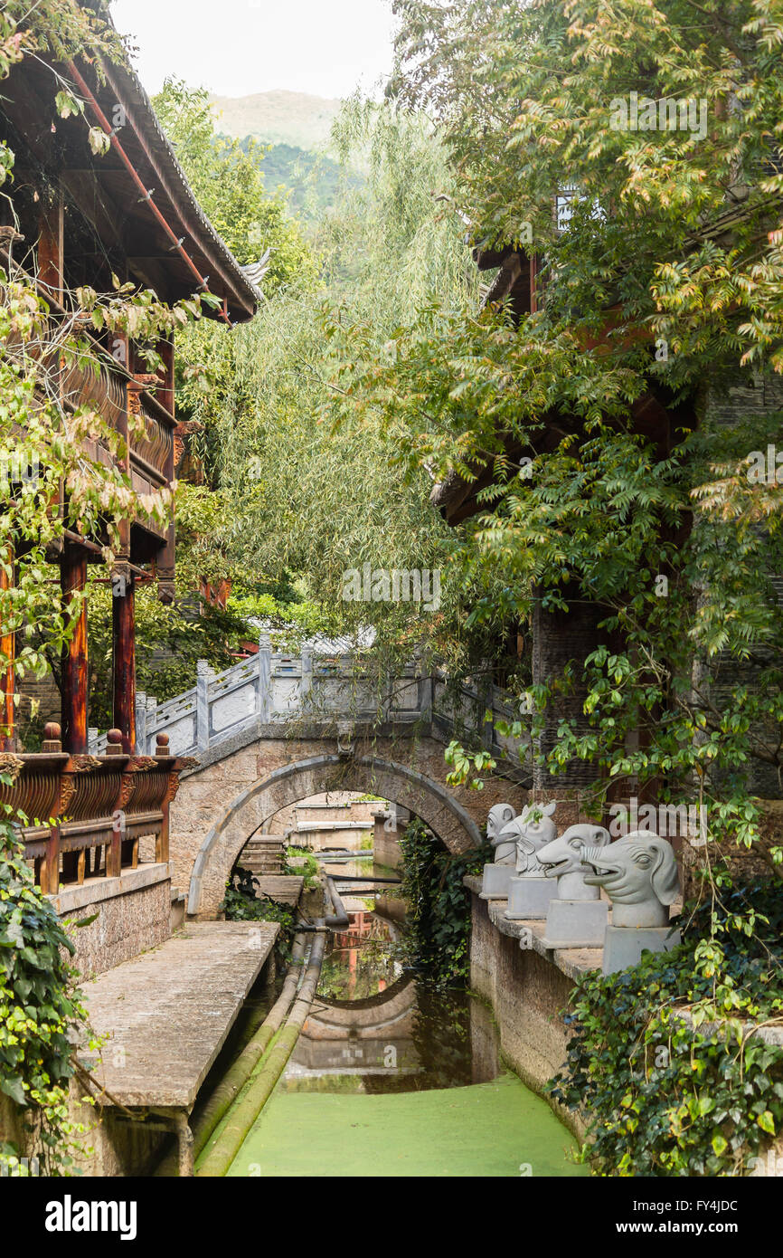 Baisha village, Lijiang Old Town, Yunnan, China - Traditional half ...