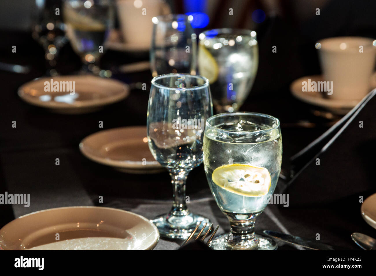 Formal table setting hi-res stock photography and images - Alamy