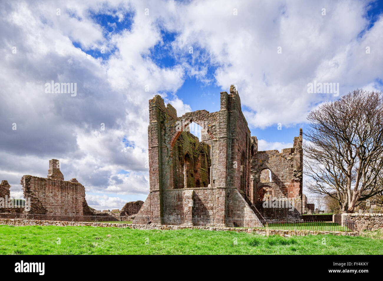 Lindisfarne priory ruins hi-res stock photography and images - Alamy