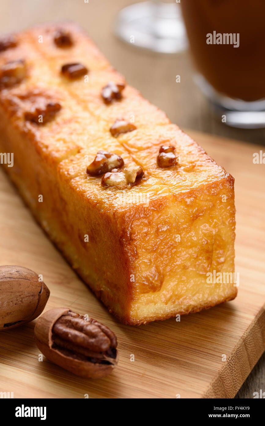 Walnut loaf cake Stock Photo - Alamy
