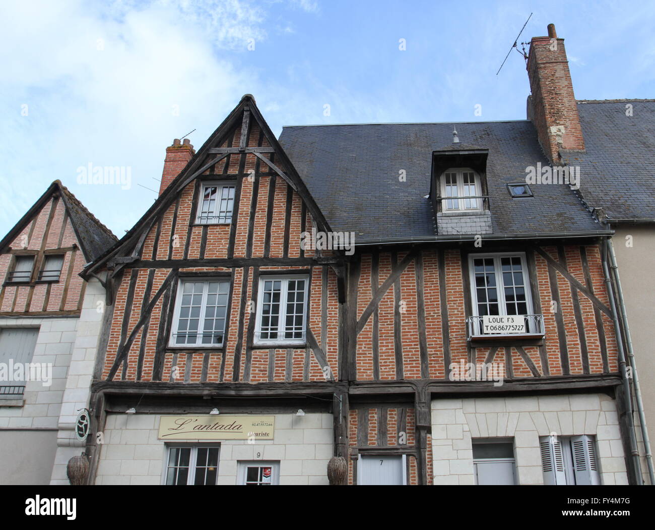 Luynes france hi-res stock photography and images - Alamy