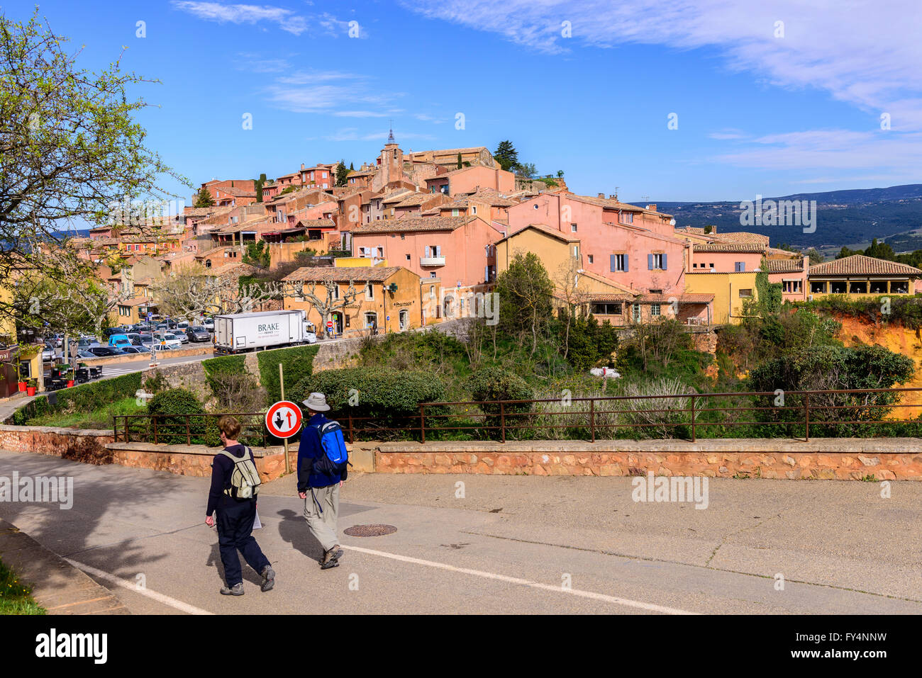Village de Roussillon Vaucluse Haute Provence France 84 Stock Photo - Alamy
