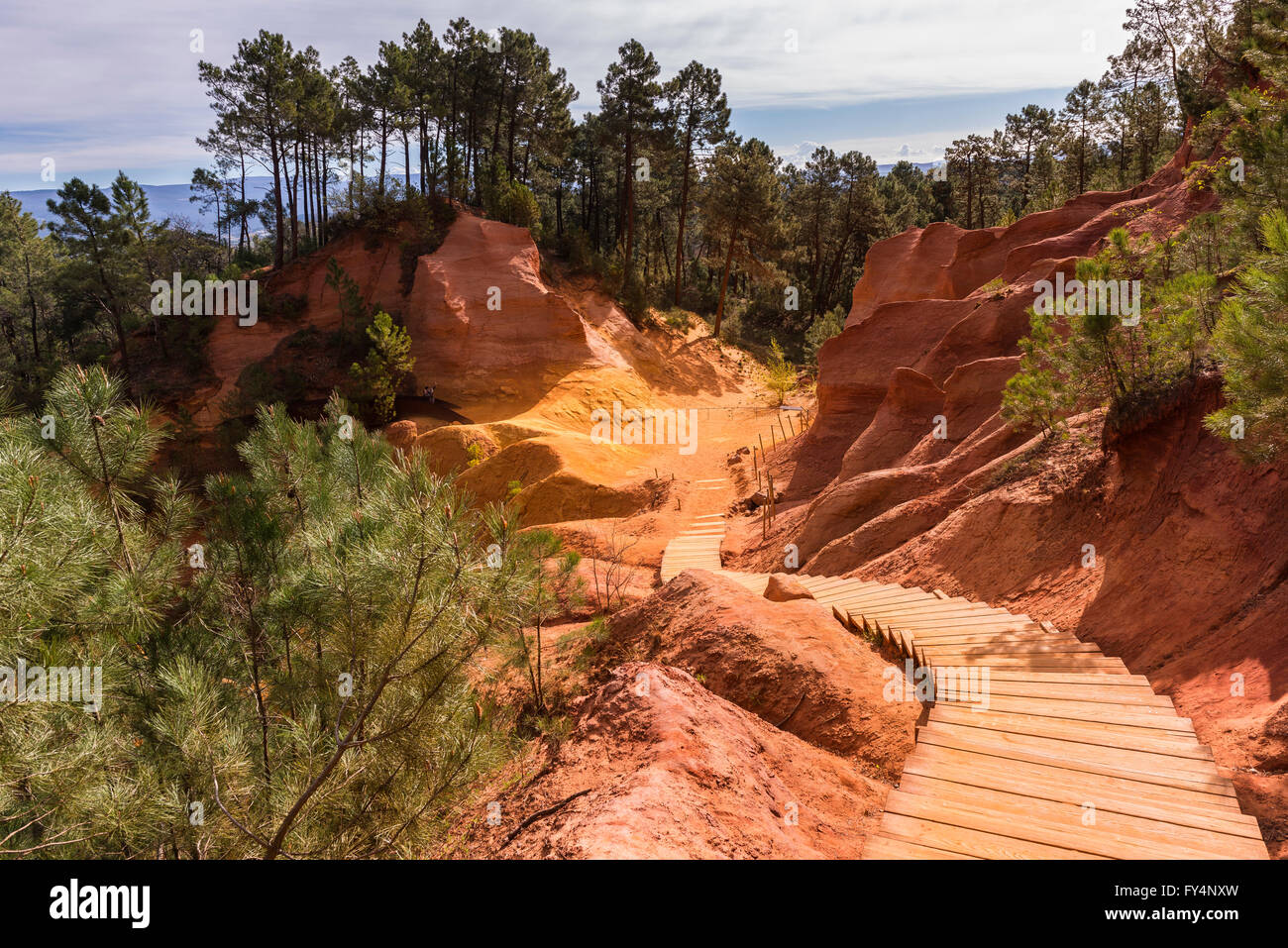 les Ocres de Roussillon Vaucluse Haute Provence France 84 Stock Photo ...