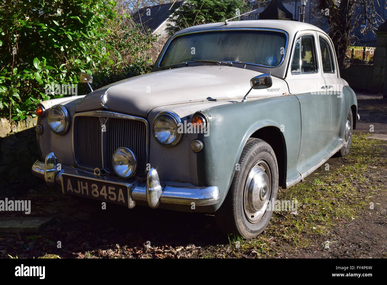 Vintage rover motor car hi-res stock photography and images - Alamy