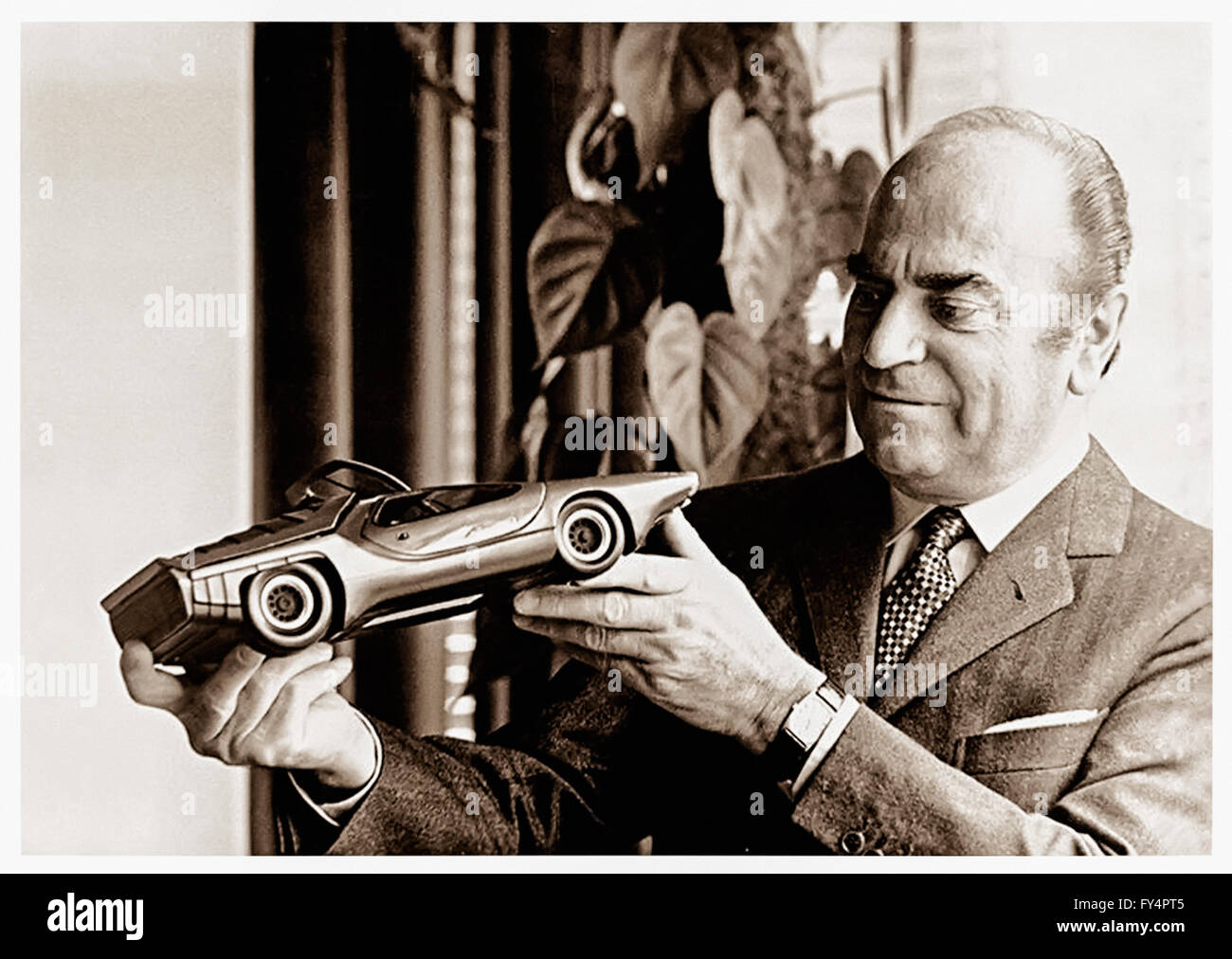 Bertone alfa romeo hi-res stock photography and images - Alamy