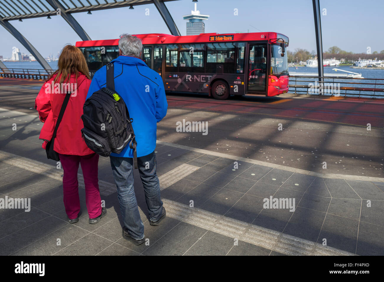 Bus terminal hi-res stock photography and images - Alamy