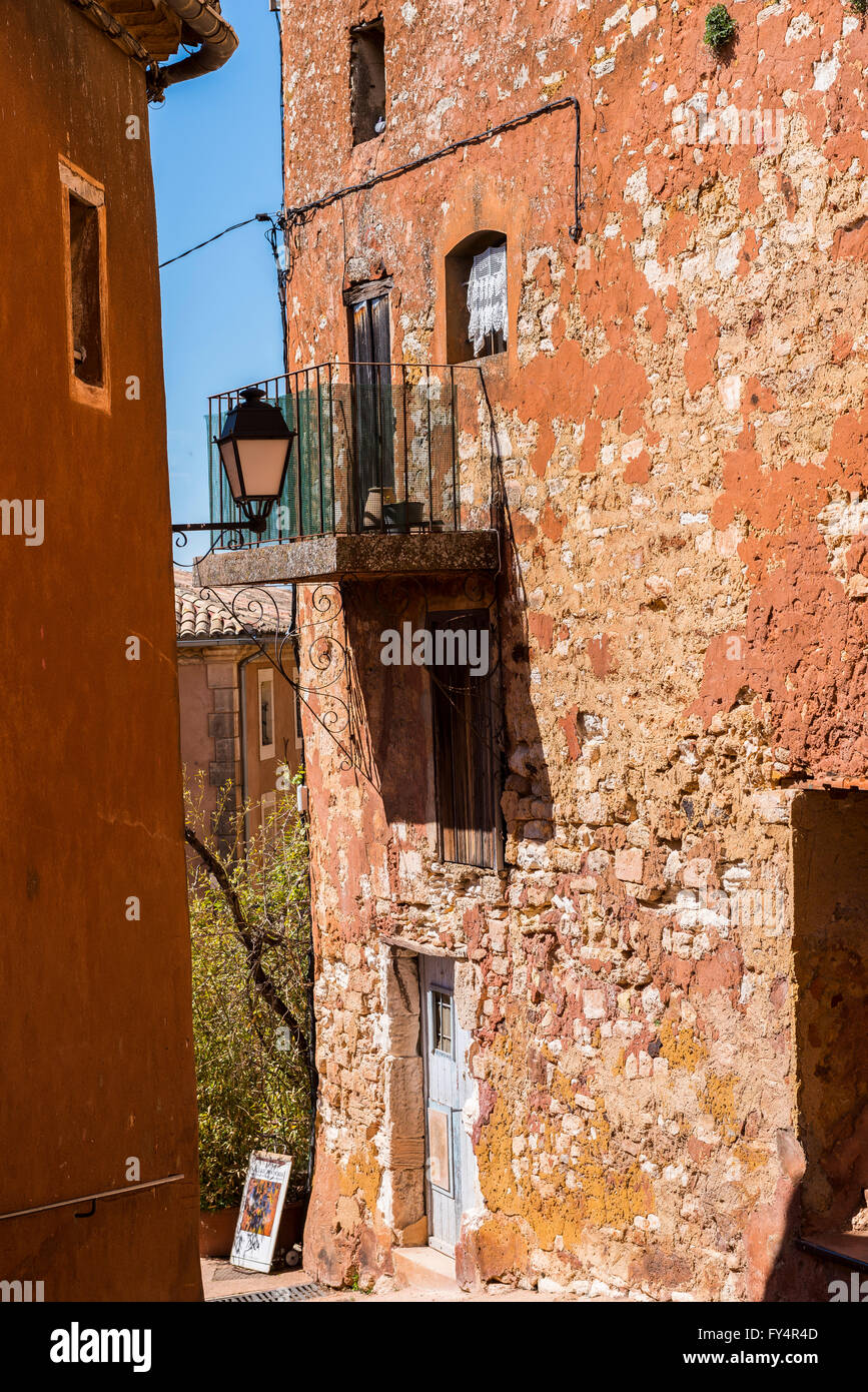 Village de Roussillon Vaucluse Haute Provence France 84 Stock Photo - Alamy