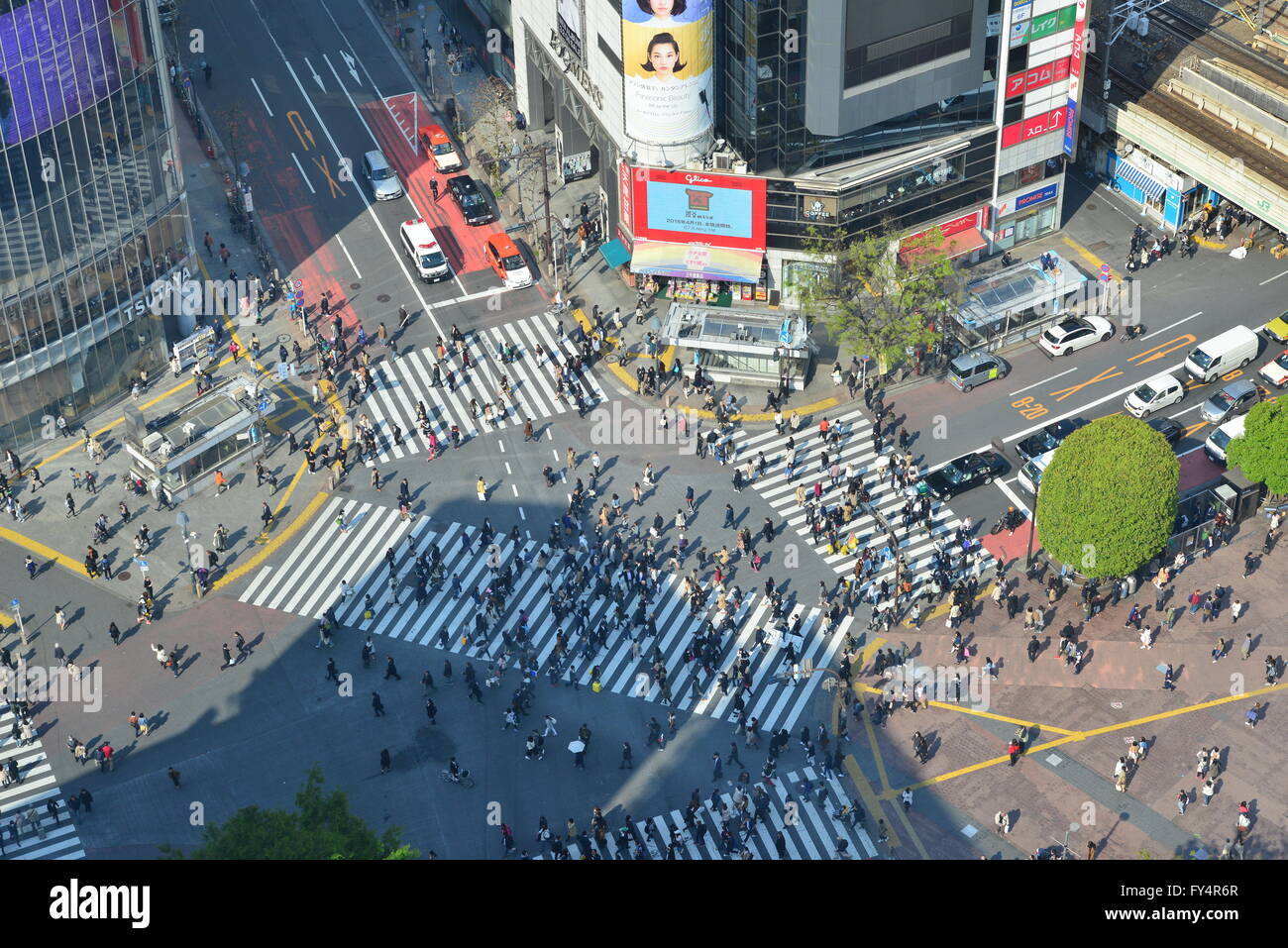 Scrambled crossing hi-res stock photography and images - Alamy