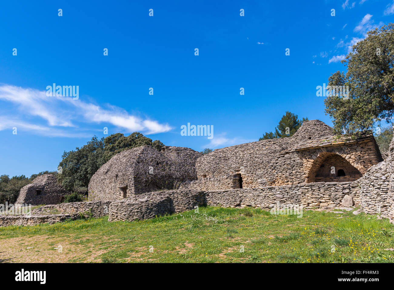 les Bories Gordes Vaucluse Provence France 84 Stock Photo - Alamy