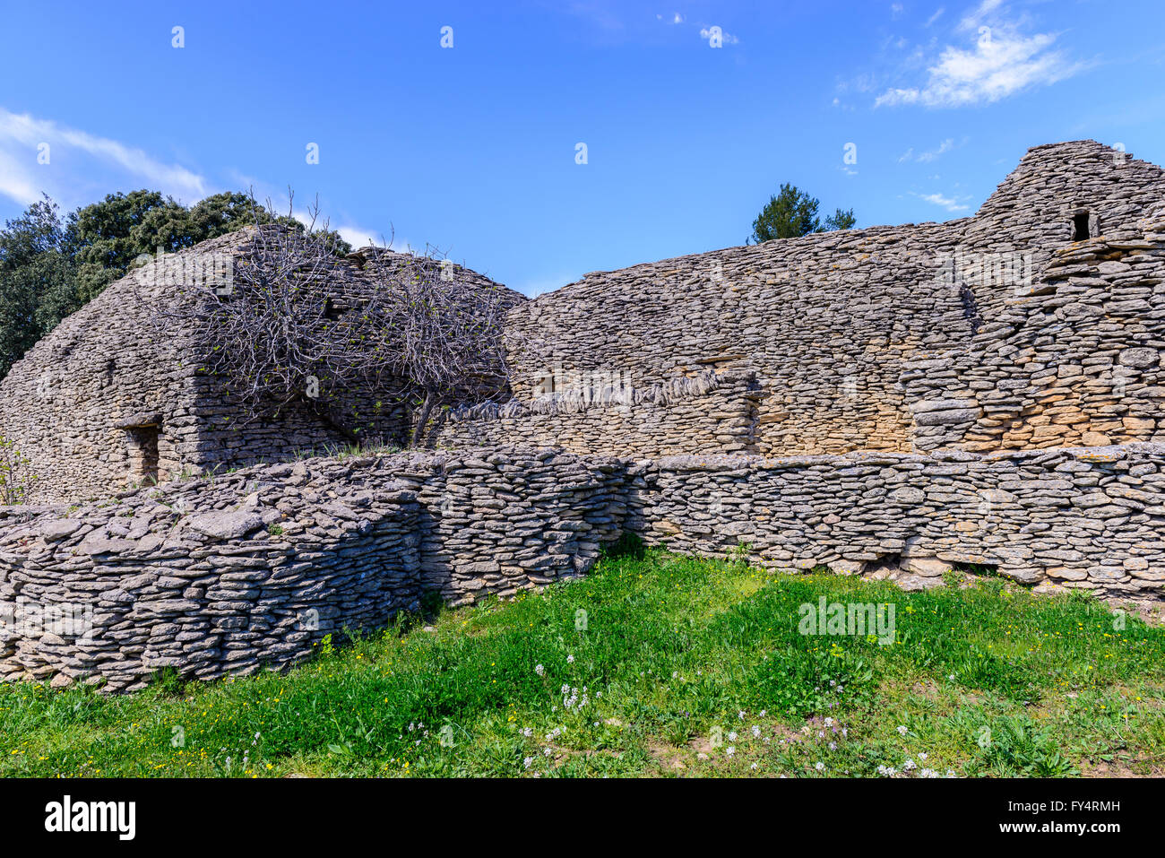 les Bories Gordes Vaucluse Provence France 84 Stock Photo - Alamy