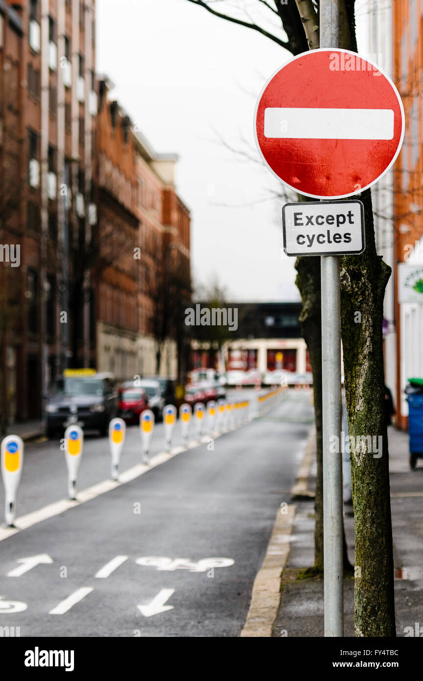 Bicycle by no entry sign hi-res stock photography and images - Alamy
