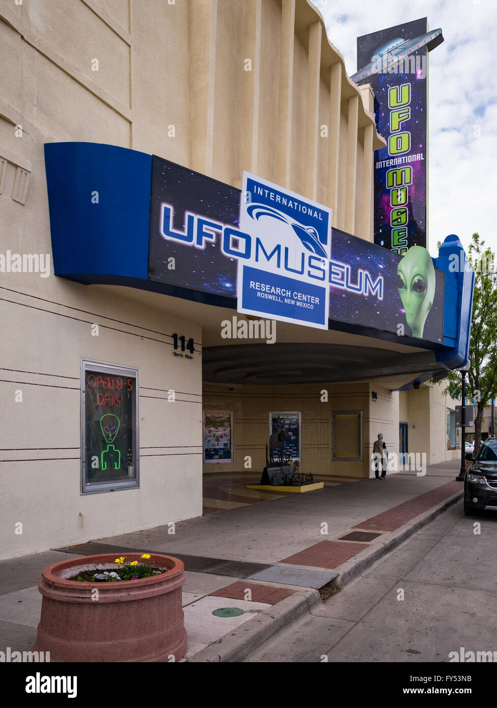 Outside the UFO Museum, Roswell, New Mexico Stock Photo - Alamy