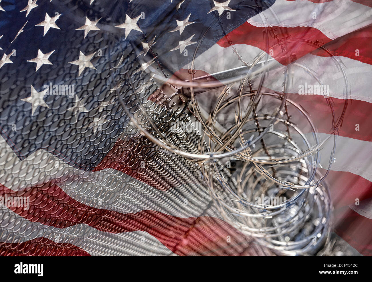 Razor border fence hi-res stock photography and images - Alamy