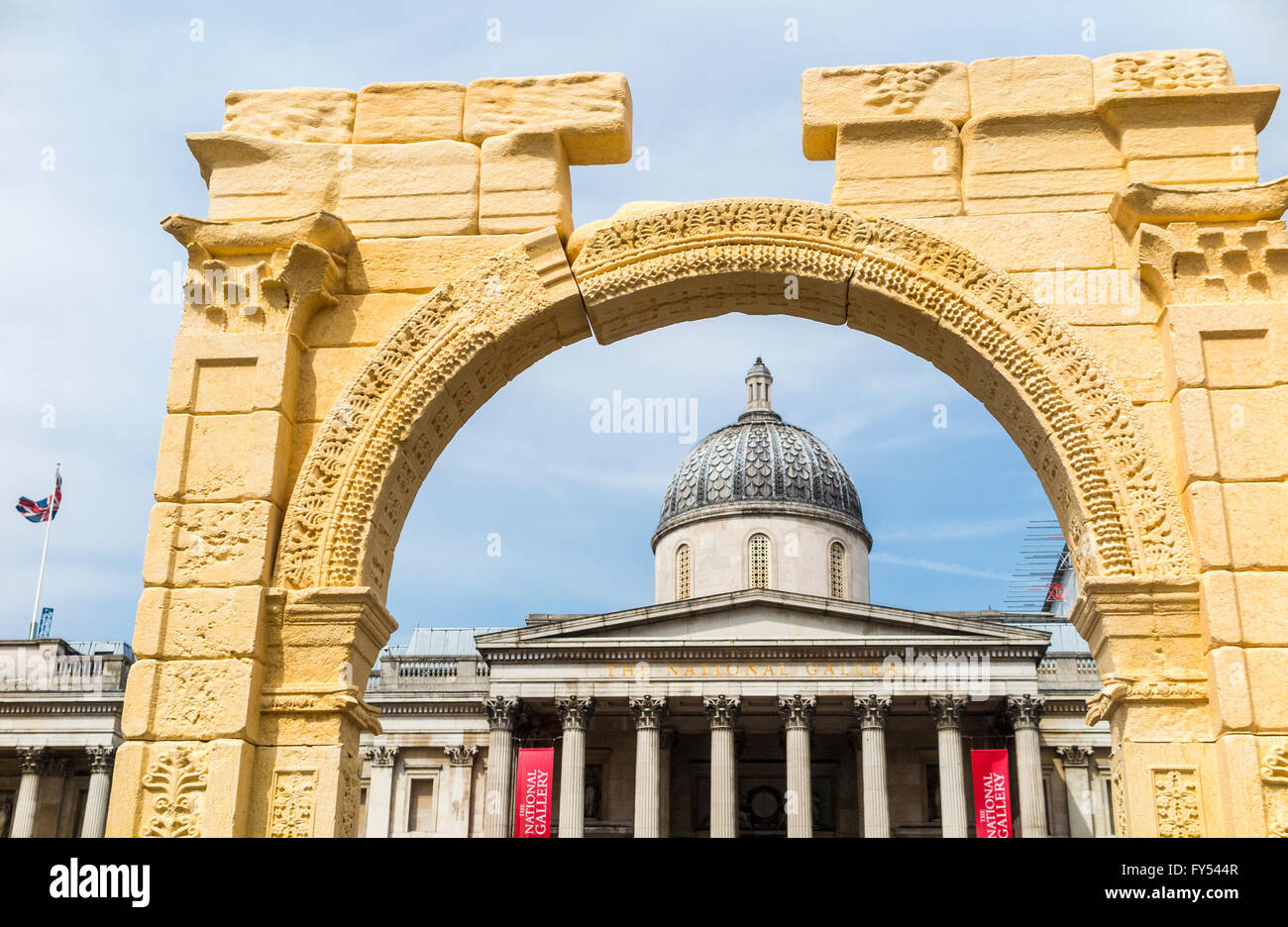 Palmyra Arch of Triumph replica in Trafalgar Square, London WC2 UK and ...