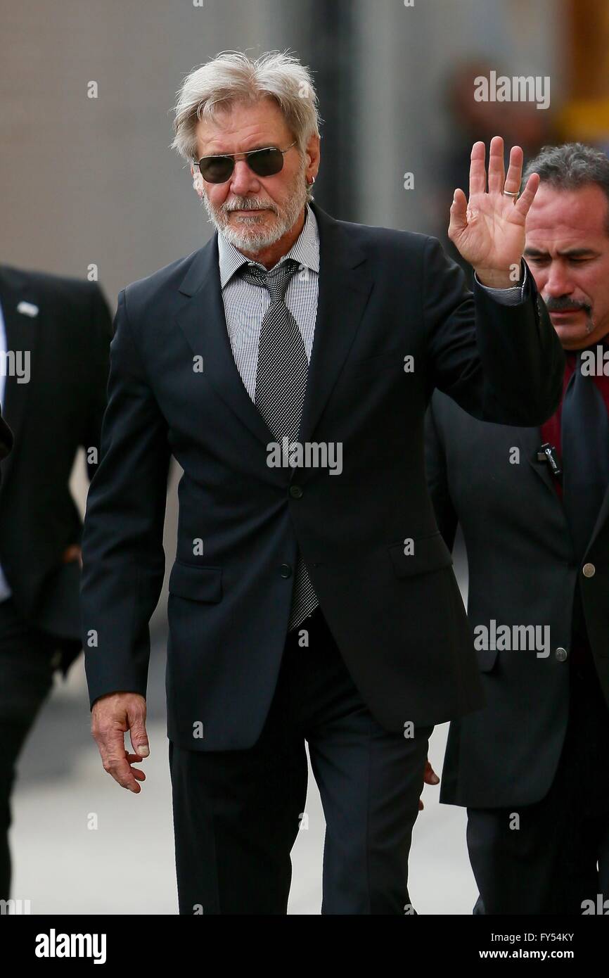 Harrison Ford seen signing for fans before leaving the ABC studios ...