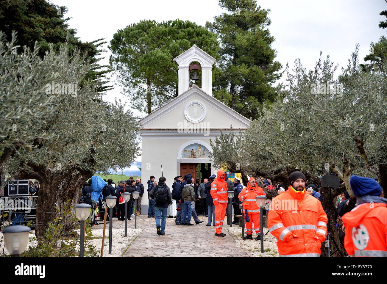 Italy Campania - San Pio embraces its Terra - San Pio in Piana Romana ...