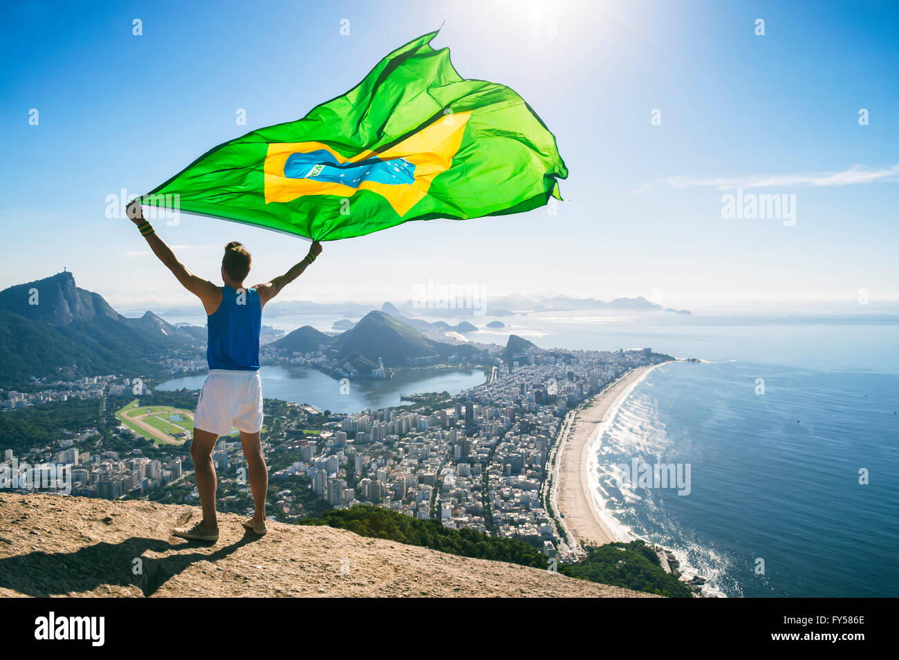 Rio janeiro dois irmaos hiking hi-res stock photography and images - Alamy
