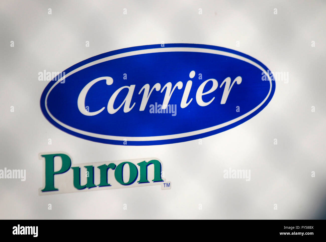 Carrier logo hi-res stock photography and images - Alamy