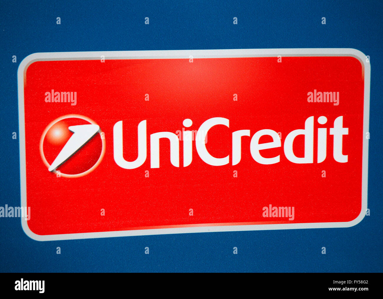 Unicredit logo hi-res stock photography and images - Alamy